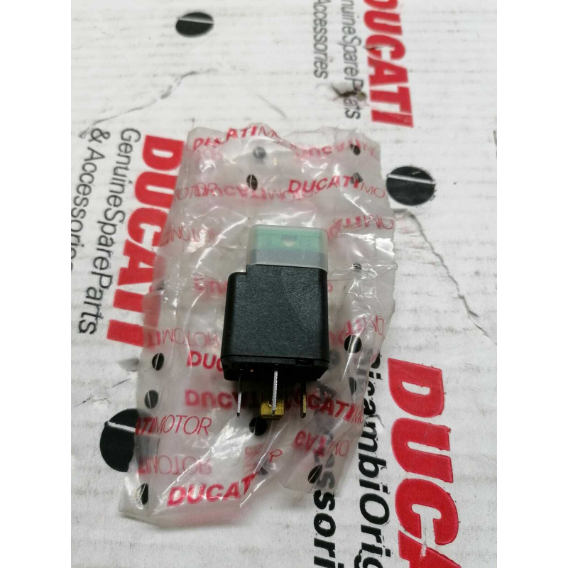 Relay 12 V 221 Complete With Fuse